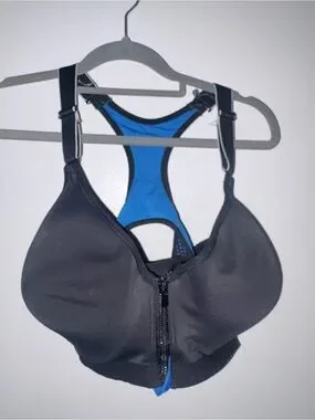 Maidenform | Intimates & Sleepwear | 2 Sports Bras Maidenform Frontzip ...